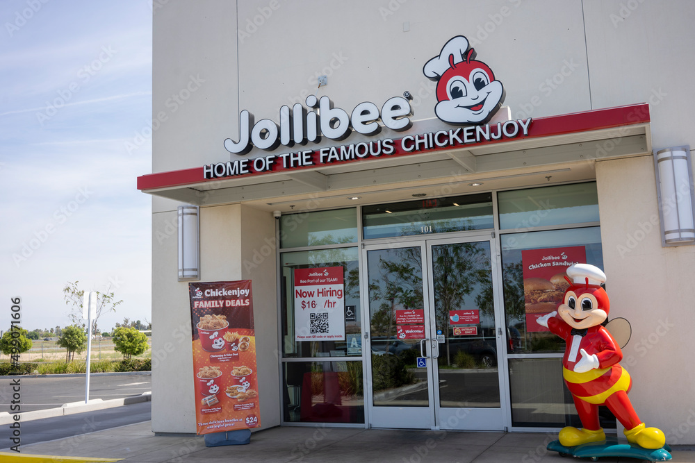 Delano, CA, USA - Mar 26, 2022: The entrance to a Jollibee restaurant ...