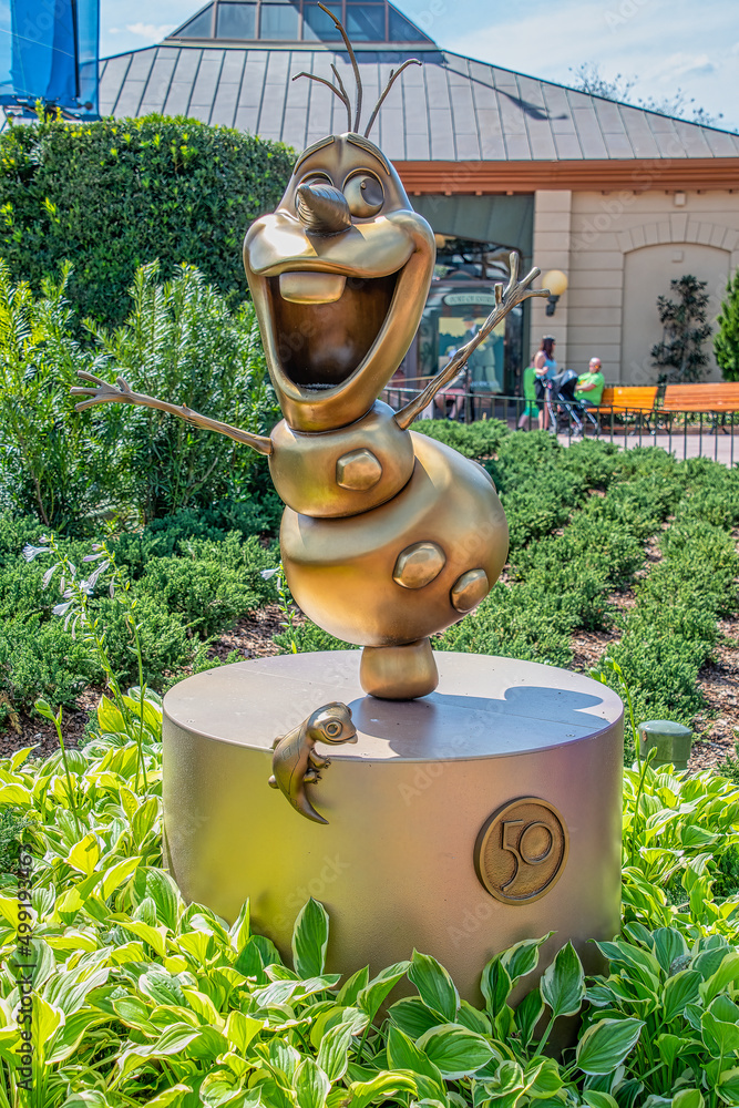 Olaf Gold Statue 50th Anniversary Disney Stock Photo | Adobe Stock