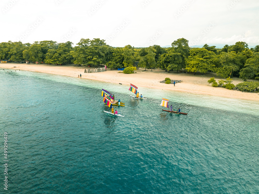 VINTA BOAT OF ZAMBOANGA The vinta is a traditional outrigger boat from ...