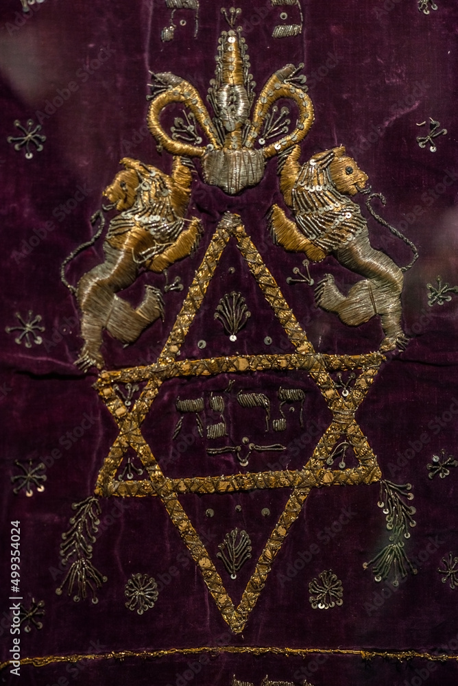 jewish judaism backgrounds Judaism traces its origins back to the Iron ...