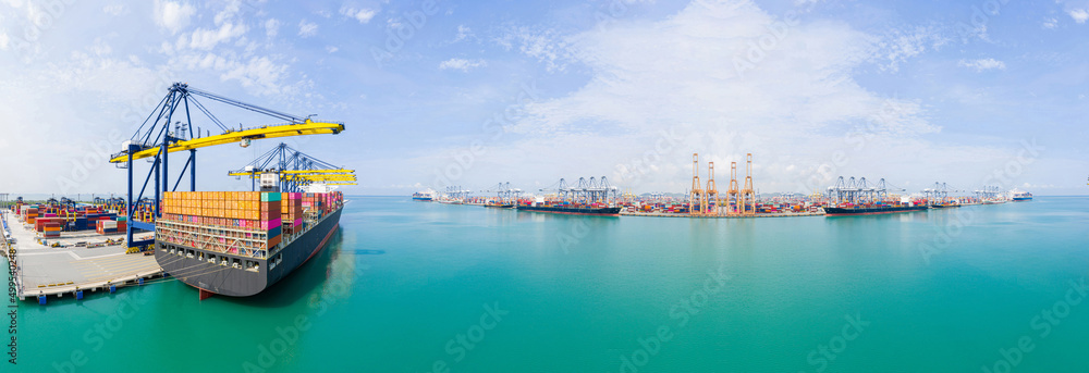 Rear view cargo container ship. Business logistic transportation sea ...