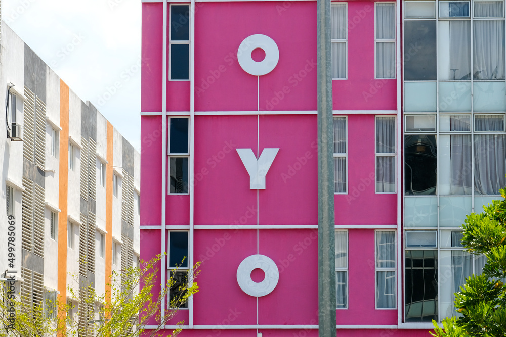 Oyo hotel and tourism service chain sign in afternoon. Oyo record ...