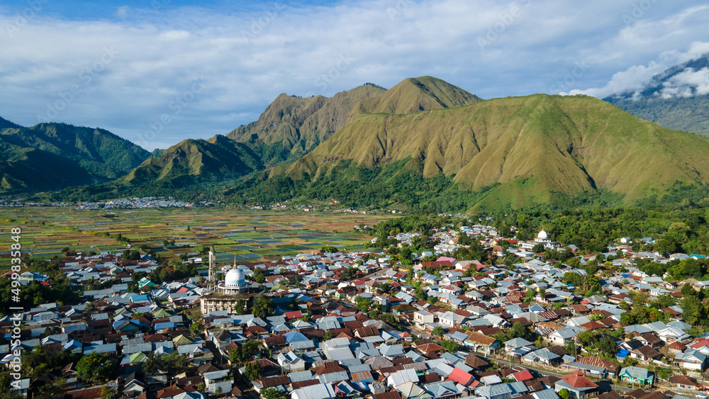 Foto de Aerial view of some agricultural fields in Sembalun. Sembalun ...