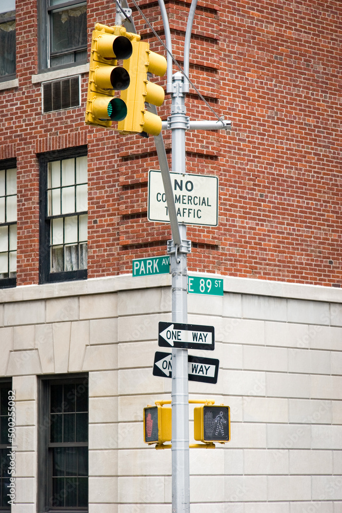 Manhattan street corner, New York City, USA. The corner of Park and ...