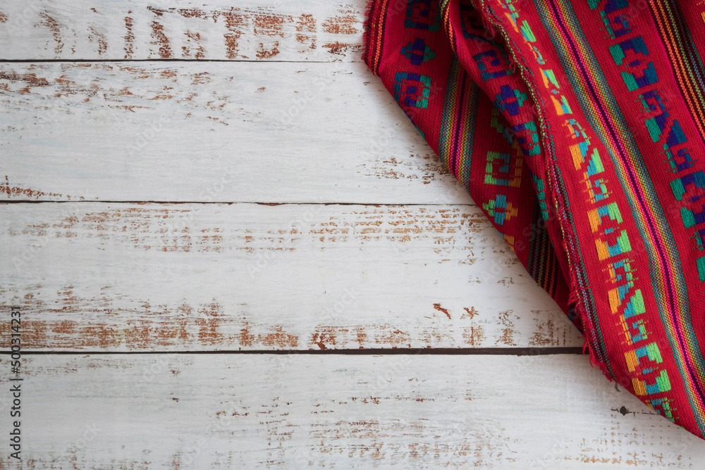 Mantel mexicano artesanal en mesa de madera Stock Photo | Adobe Stock