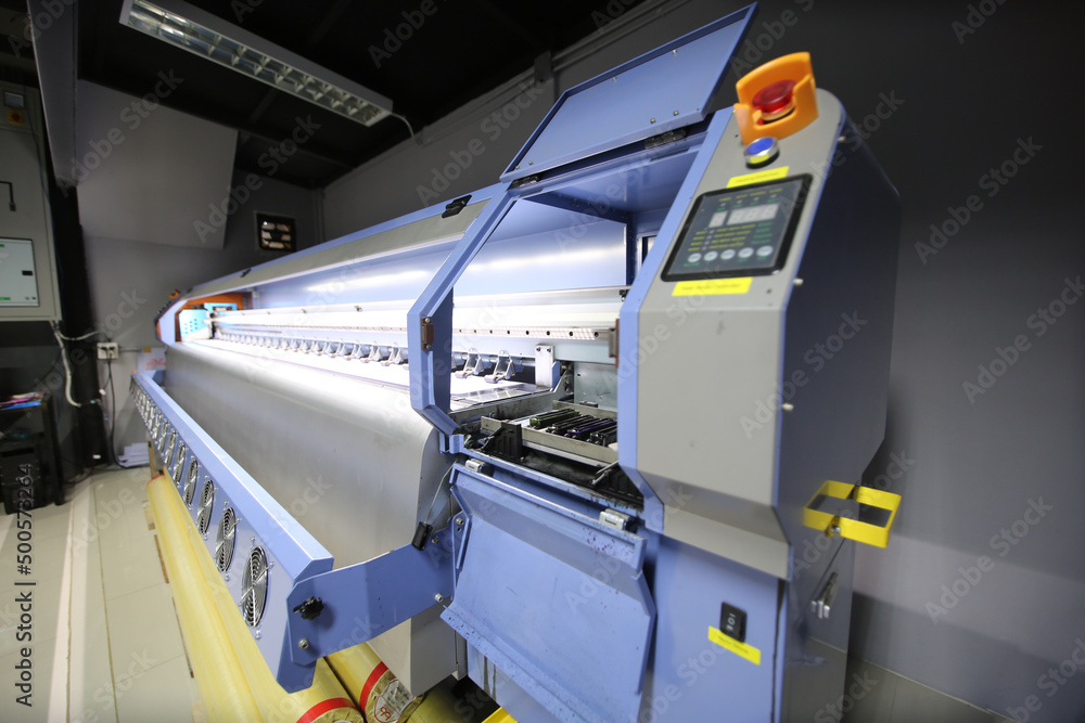 Digital printing system for printing a wide range of -format ...