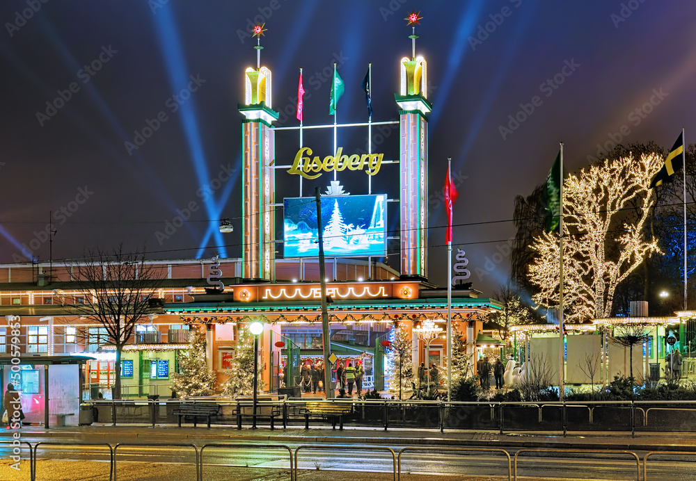 Main entrance of Liseberg park with Christmas decoration in Gothenburg ...