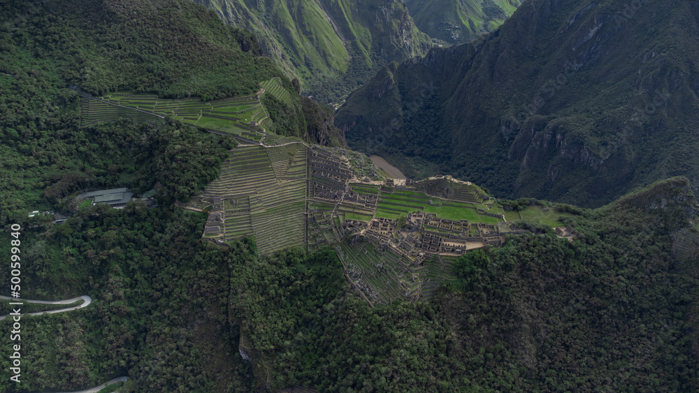Fotografía aérea de Machu Picchu realizada con drone. Maravilla del ...