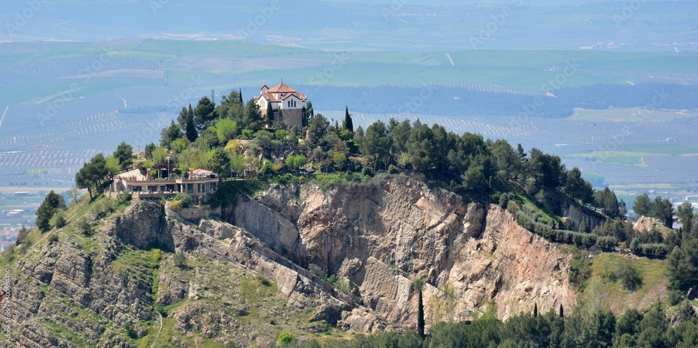 Ermita de los Tres Juanes en la cima del Cerro del Castillejo, Granada ...