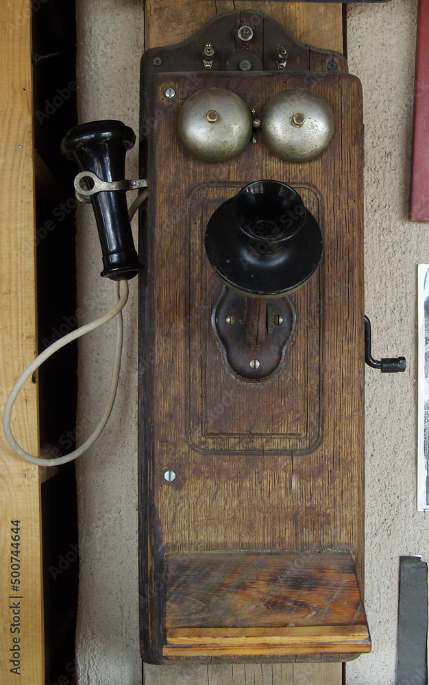 Crank Telephone