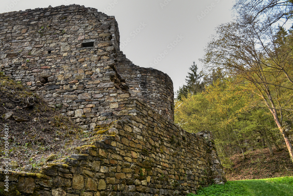 Lost Place, Urban Exploring, Ruine, Kirchenruine, Gossam, Burgkirche ...