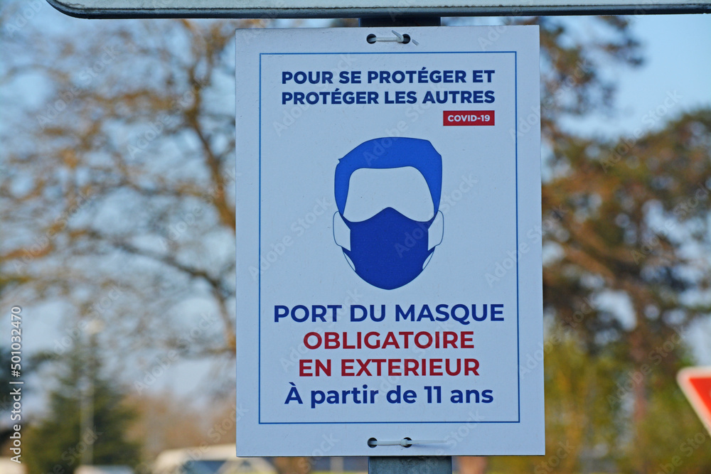 Affiche port du masque obligatoire, covid. Stock Photo | Adobe Stock