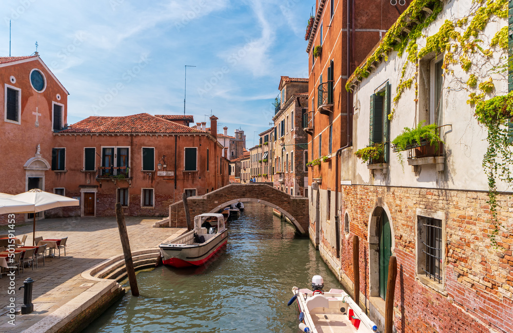 Venice, Italy. View of narrow canal with residential buildings of the ...