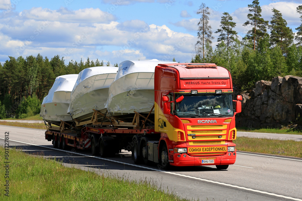 Scania Truck Transports Three Boats as Exceptional Load along Motorway ...