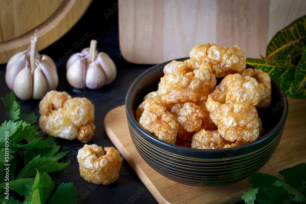Pork skin,Chicharron - Deep-fried pork, crispy pork skin, Mexican ...