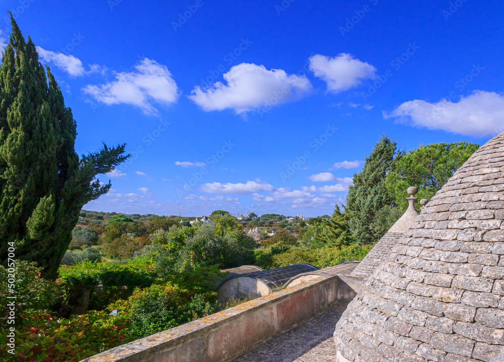 Italy landscape: Apulia countryside. Valle d'Itria, territory of ...