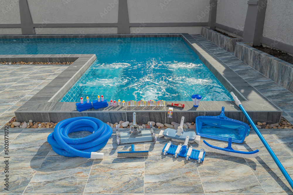 Service and maintenance of the pool.Check the PH of the pool.Liquid ...