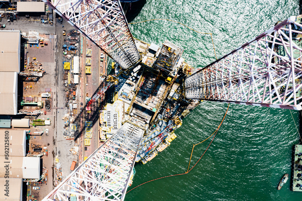 Drilling Rig top view, Aerial view of jack up rig with maintenance ...