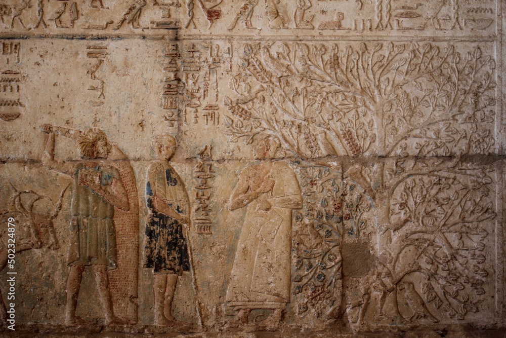 The interior inscriptions inside the tomb of petosiris the priest of ...
