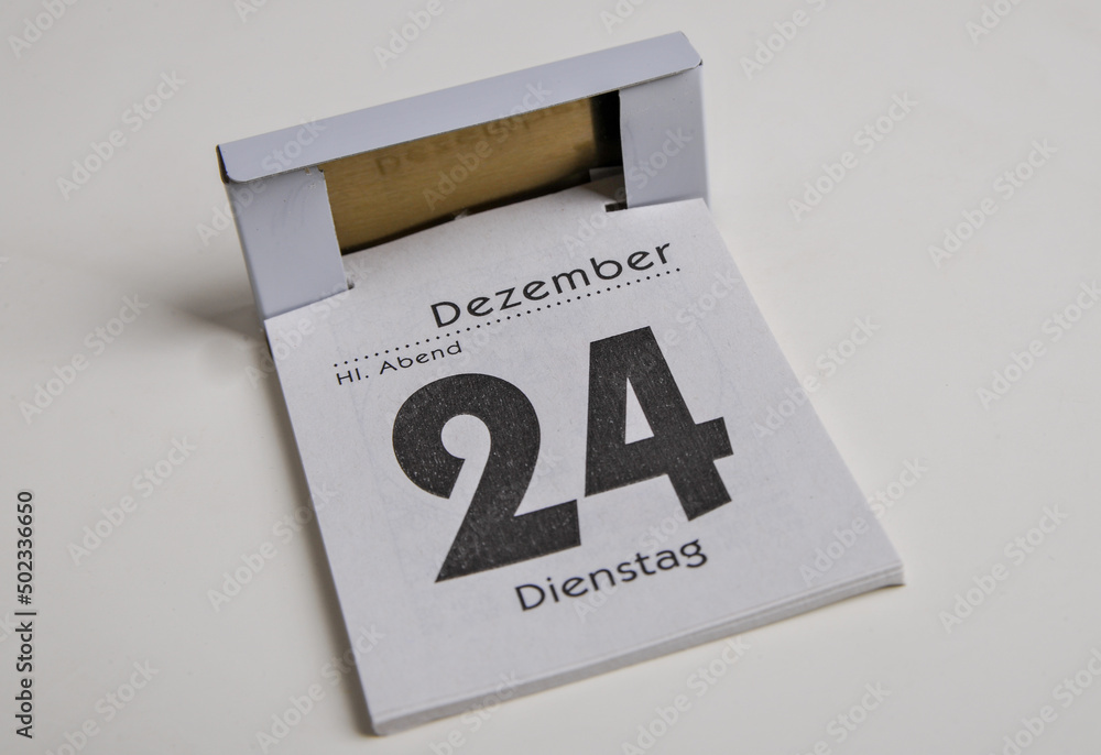 schild kalender 24 dezember weihnachten Stock Photo | Adobe Stock