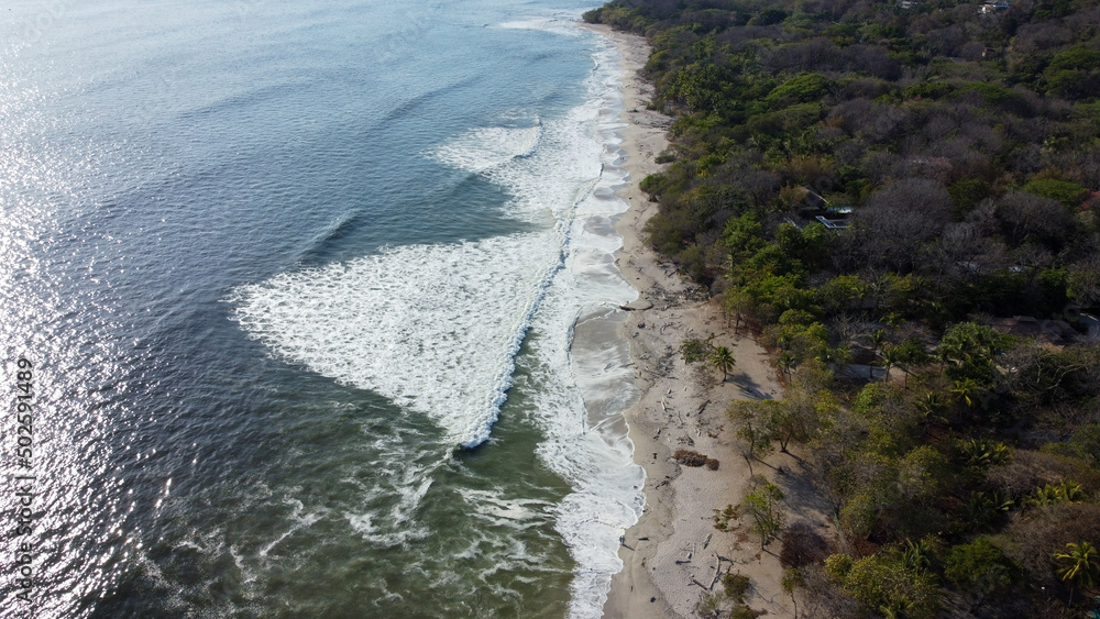 Foto de Aerial view of the beach in Costa Rica, Central America. Costa ...