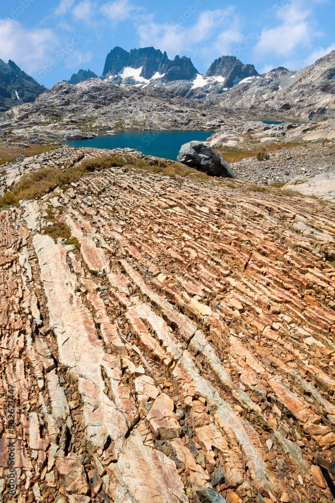 Sedimentary layers of rock, Nydiver Lakes, Ansel Adams Wilderness, Inyo ...
