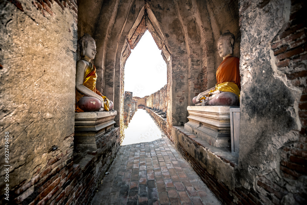 The Buddha statue is a symbol of the representative of the Buddhist ...