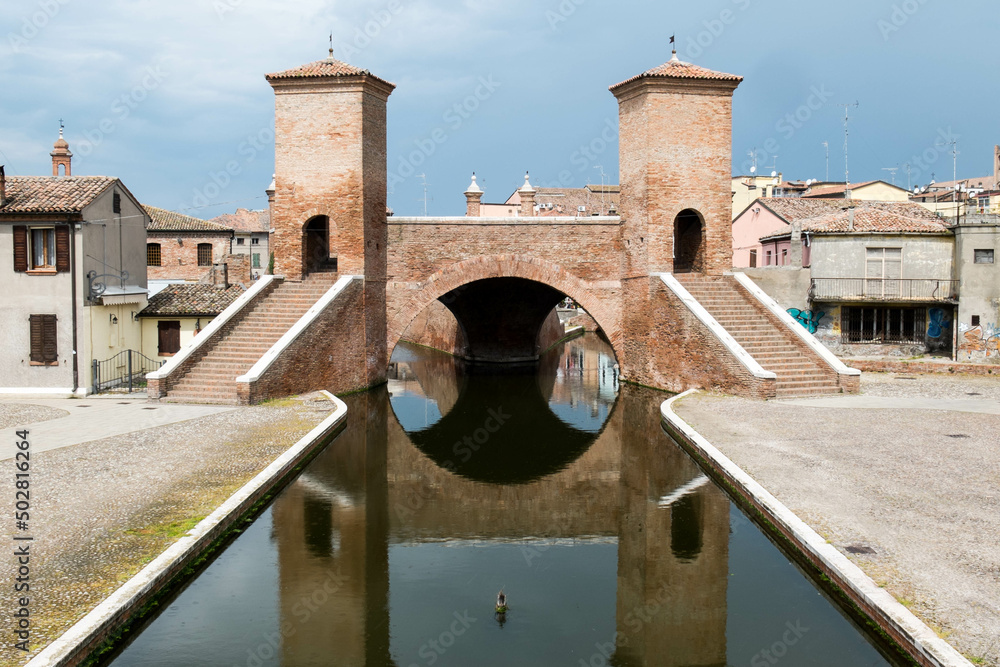 The 17th century 'Trepponti' bridge is one of the architectural pearls ...