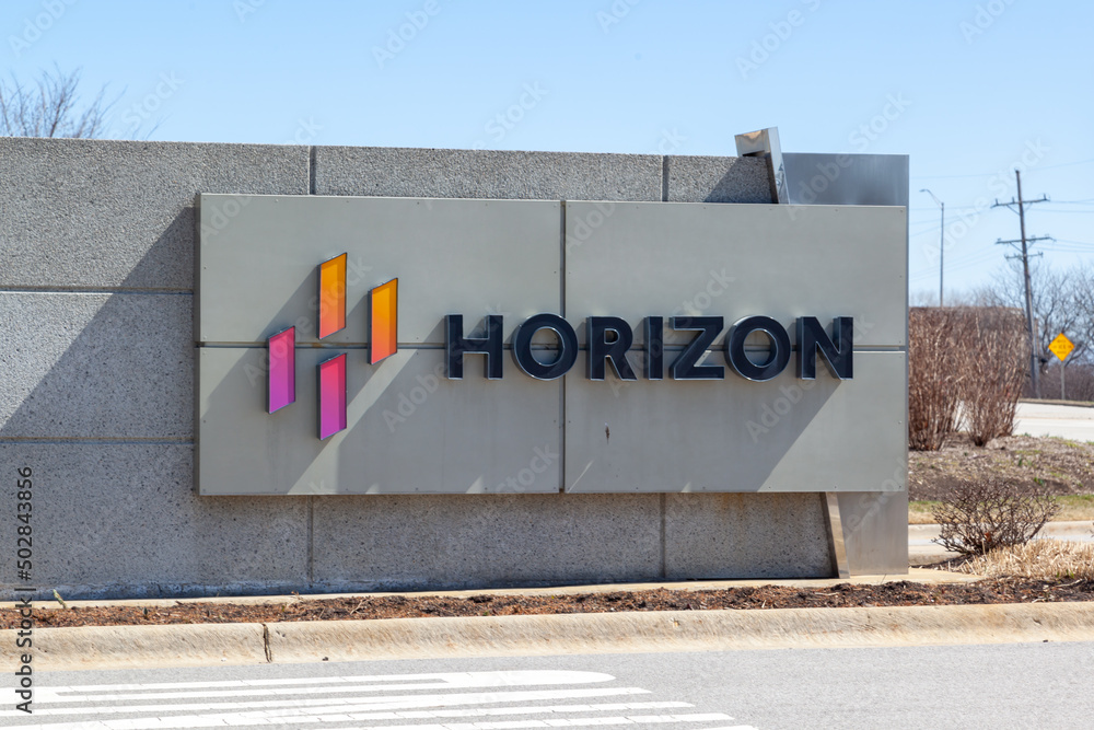 Deerfield, Illinois, USA - March 27, 2022: Horizon sign is shown at ...