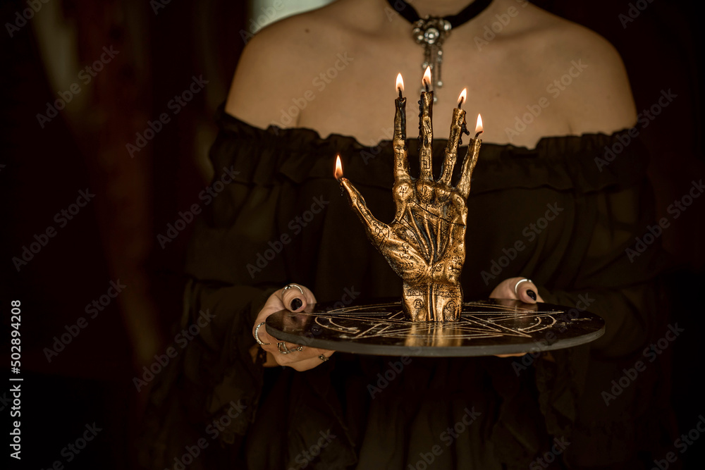 The palm of the hand with the signs, illustration for palmistry ...