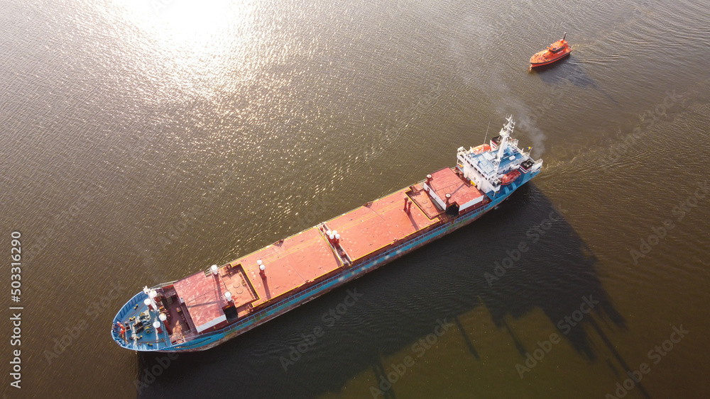 statek z lotu ptaka Stock Photo | Adobe Stock