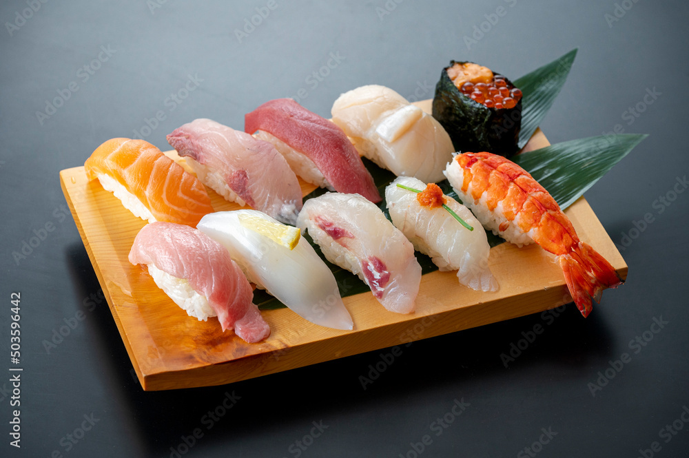 寿司の盛り合わせ 握り寿司 Stock 写真 | Adobe Stock