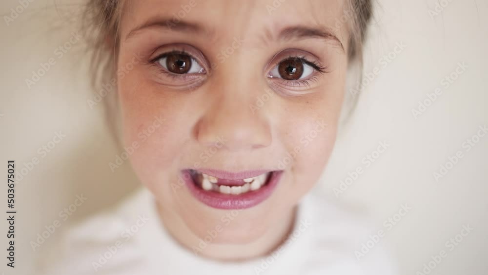 baby no teeth. child smiling no milk a teeth fell out. medicine ...