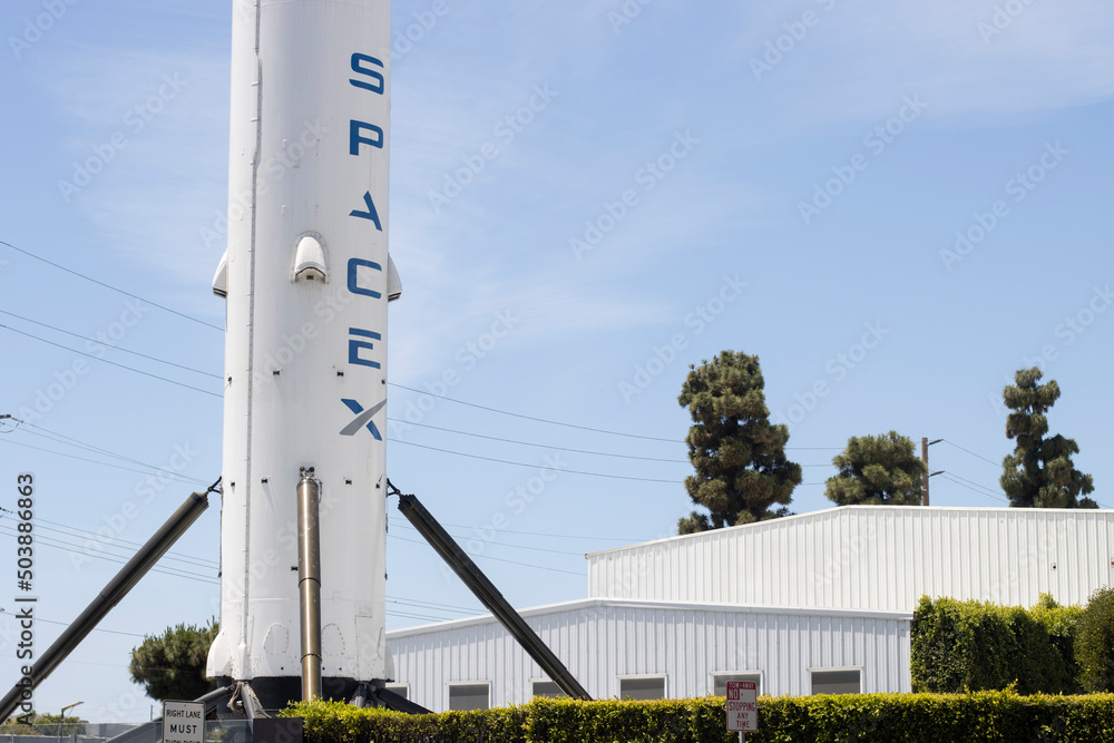 Hawthorne, CA, USA - May 10, 2022: The SpaceX logo is seen on the ... Hawthorne, CA, USA - May 10, 2022: The SpaceX logo is seen on the ...