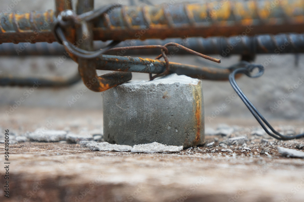 Foto de The spacer is used in concrete structures to support ...