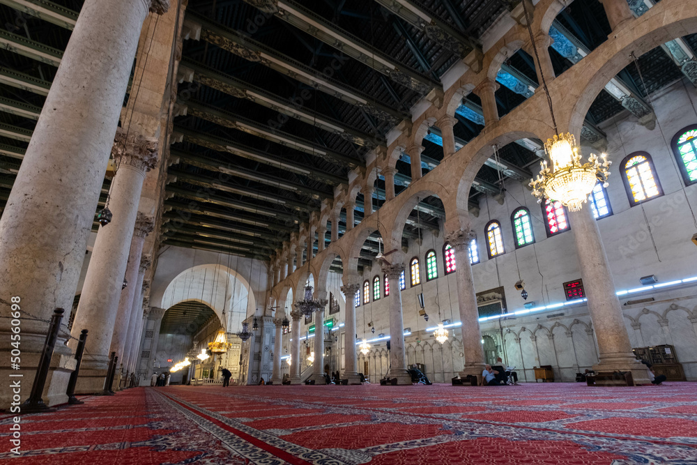 Foto de Inside the Umayyad Mosque, also known as the Great Mosque of ...