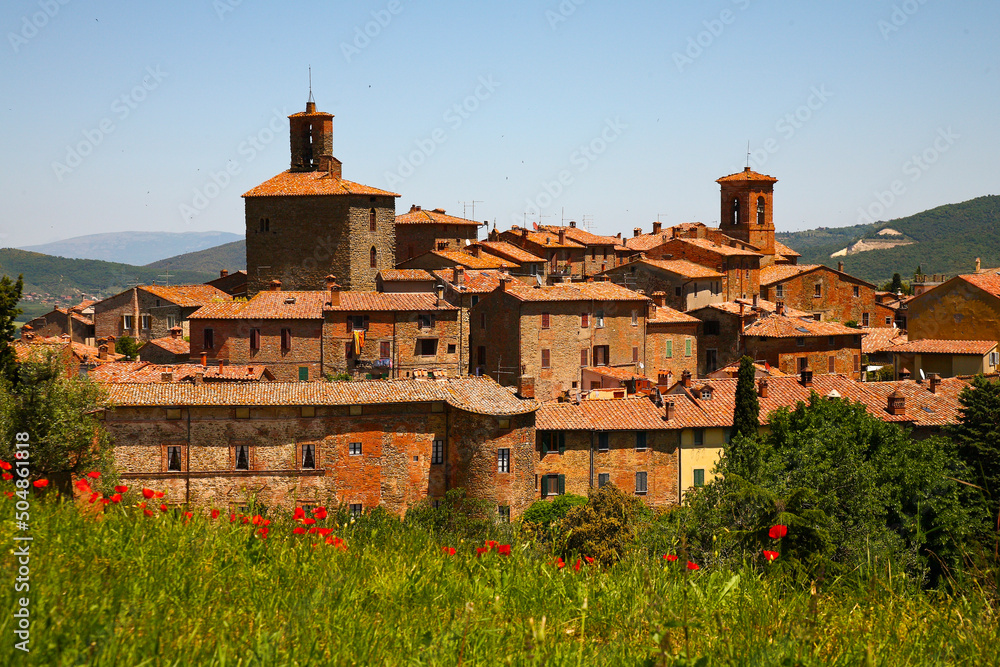 Panicale, borgo medievale fortificato sul lago Trasimeno. Umbria ...