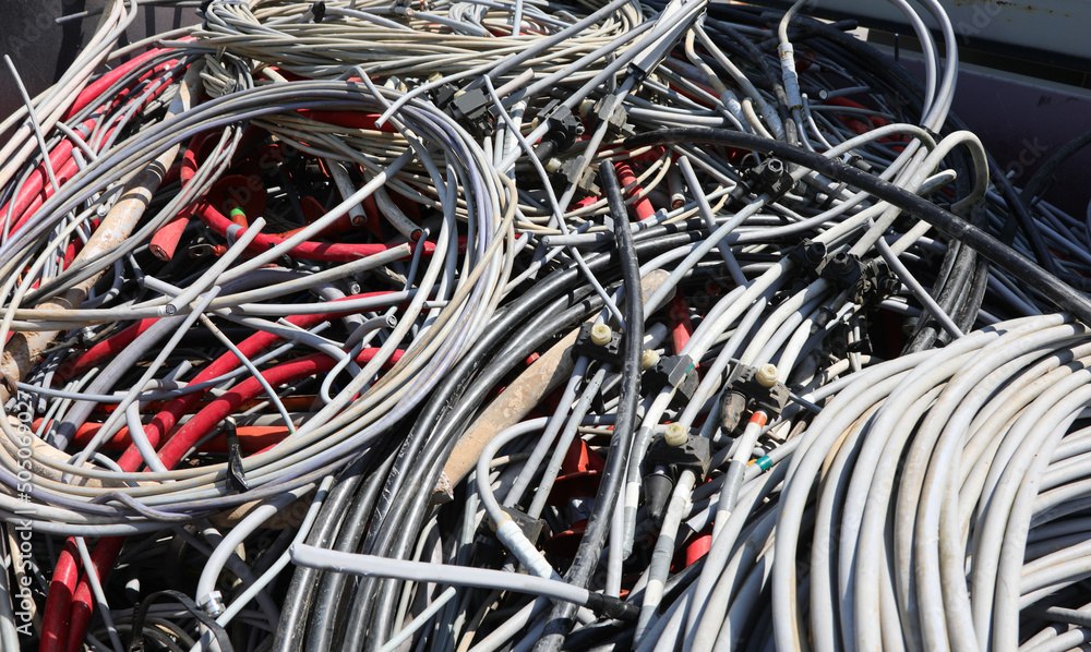 isolated CABLES for the transport of the electric current in the ...