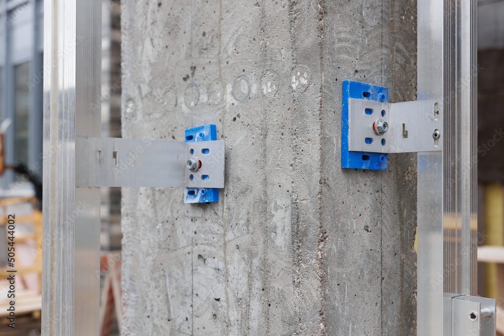 Fotografia do Stock: aluminum profile with fasteners for fixing the ...