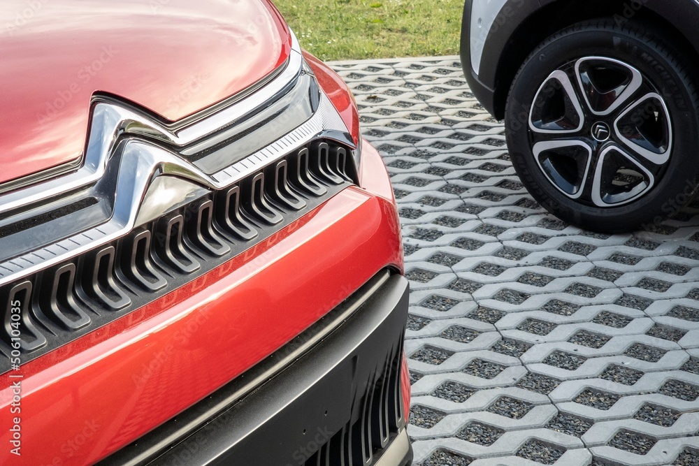 The front grill and badge logo of Citroen C3 Aircross car Stock Photo ...