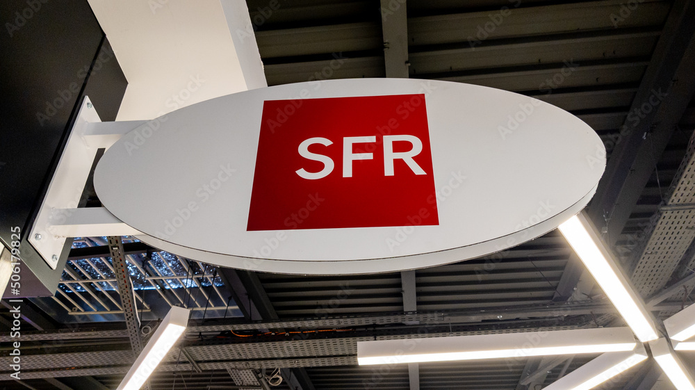 SFR logo sign and brand text on facade wall store french phone operator ...