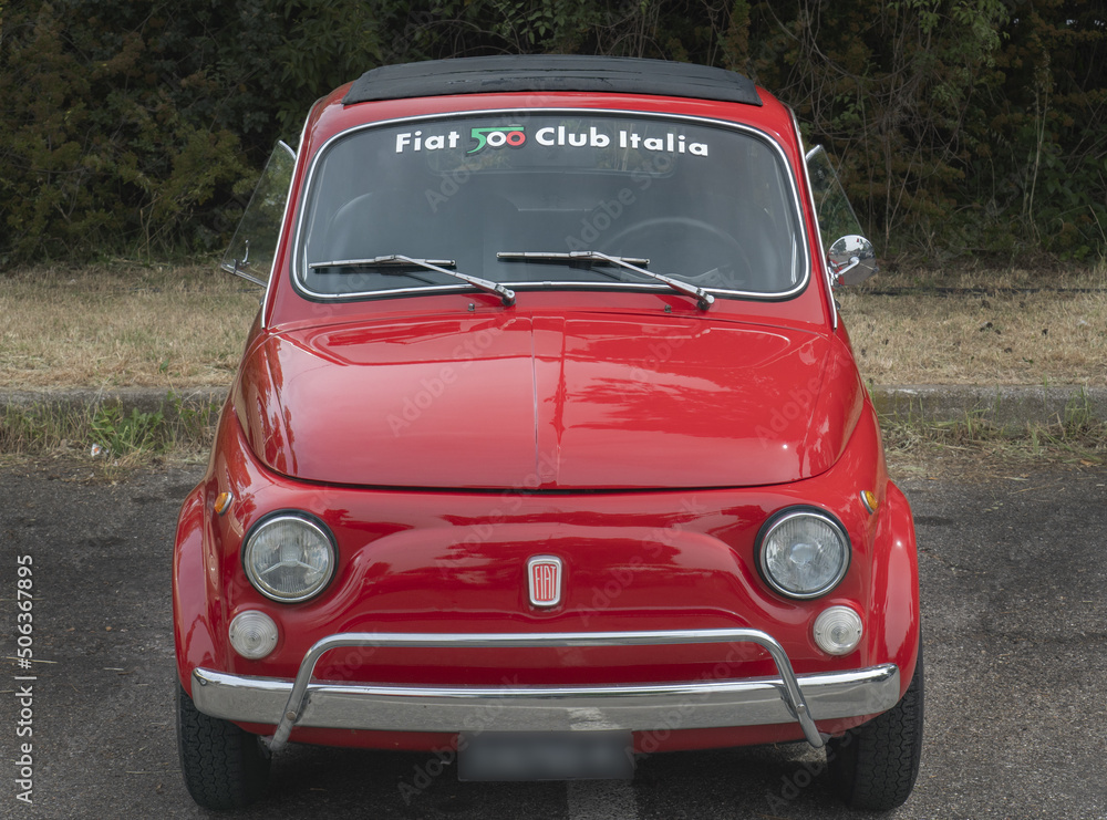 FIAT 500, Italian historic car from the early 1960s, Metropolitan city ...