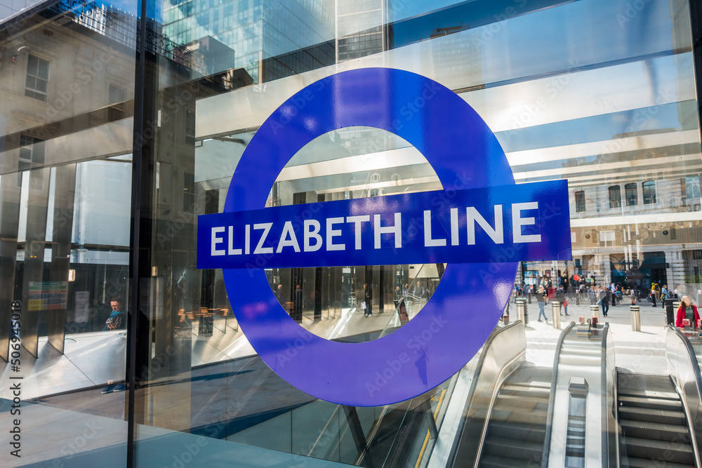 London, UK, May 25th 2022: The new Elizabeth train line is open. The ...