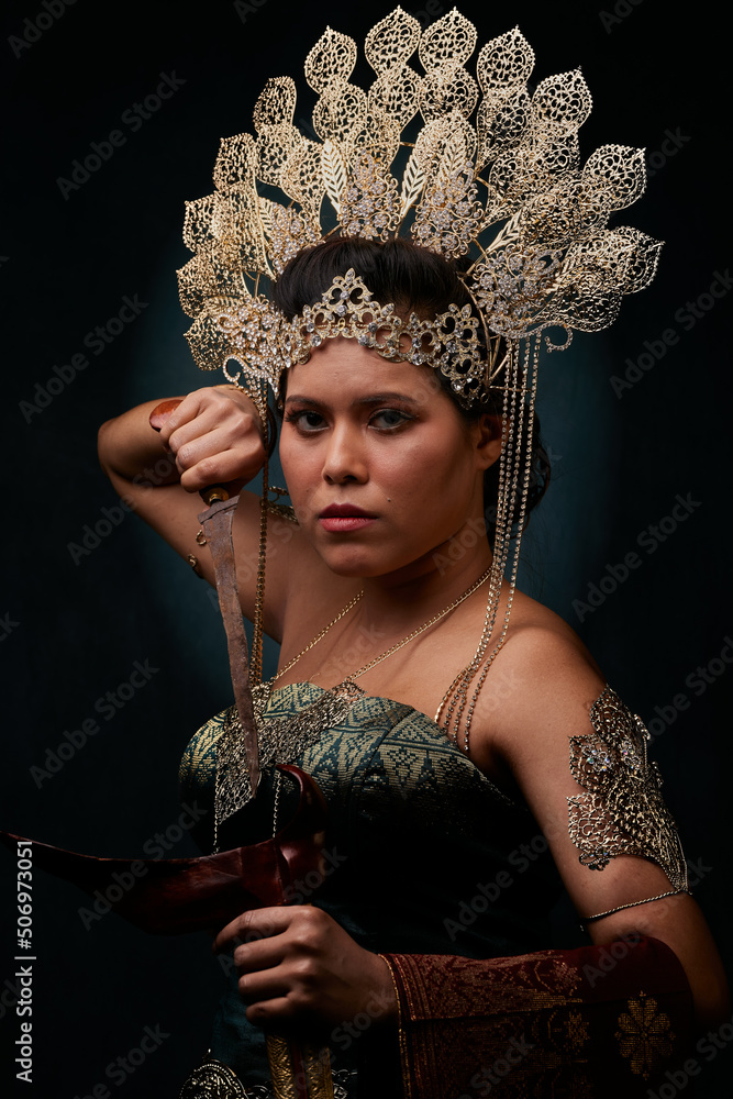 Che Siti Wan Kembang was a legendary queen who reigned over a region on ...