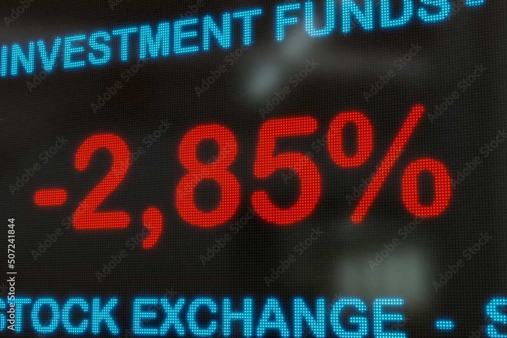 2,85% negative percentage sign - Stock Exchange. Negative stock market ...