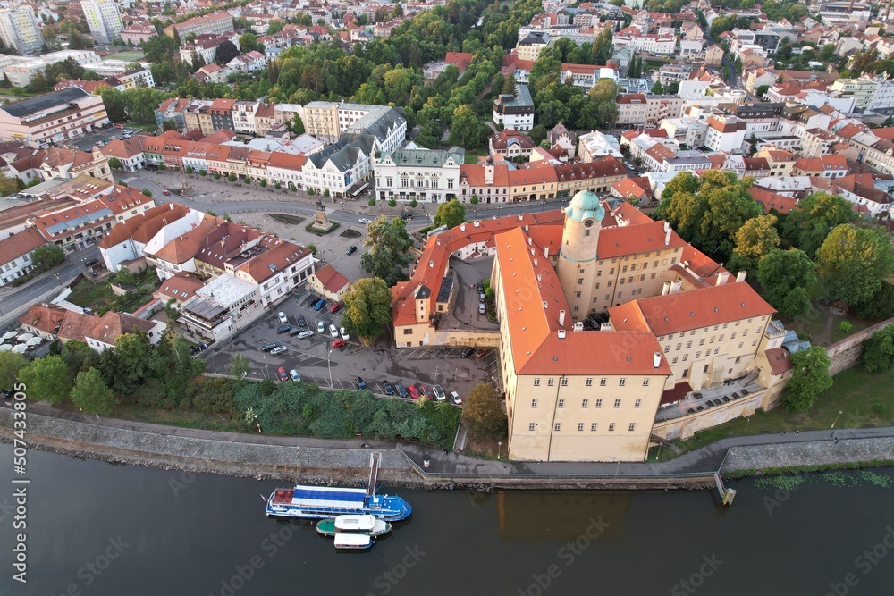 Foto de Podebrady historical city and Castle at Labe river,Chateau ...