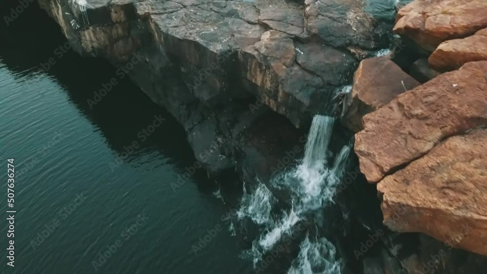 Travel in Western Australia desert in the Kimberley with the 4WD or 4x4 ...