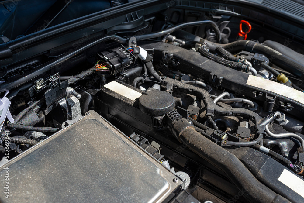 A modern diesel engine with 170 horsepower and an engine capacity of 2. ...