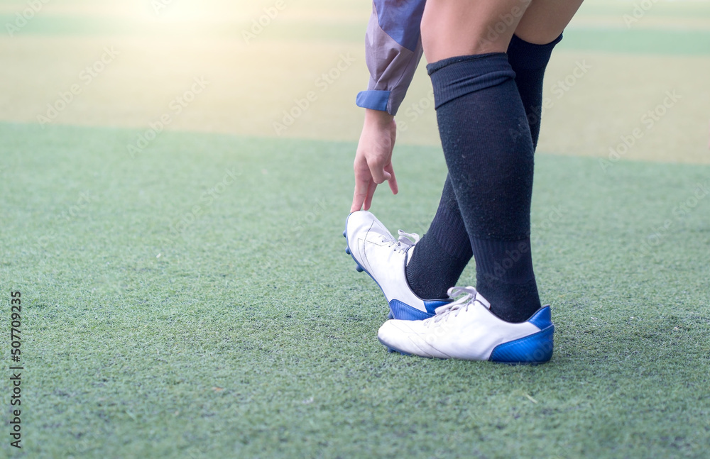 warm up football.Soccer Stretching - Flexibility Exercises for Youth ...