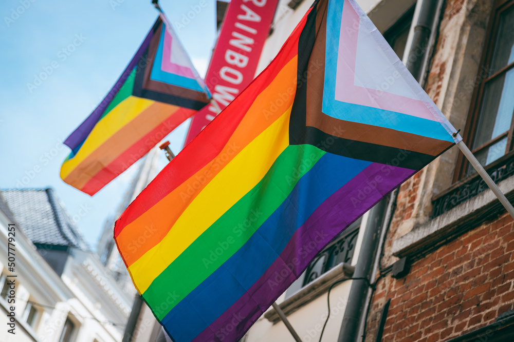 Progress Pride Flagge, Regenbogen Flagge erweitert mit der Trans Pride ...
